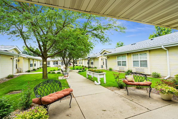 Rolling Meadows Senior Living | Carroll, IA | Reviews | SeniorAdvisor